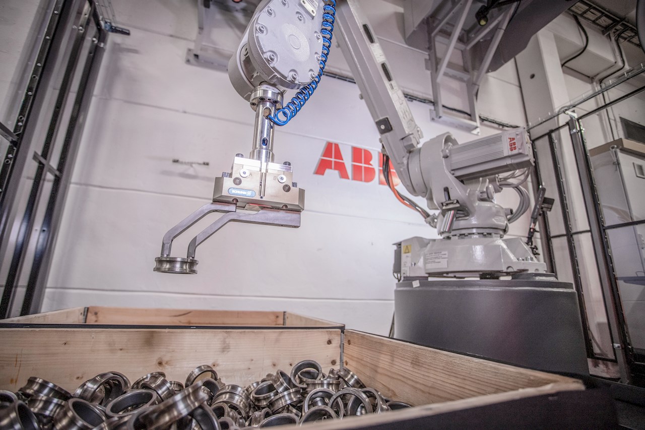 ABB Robotics Opens Test Center for 3D-Enabled Material Handling | AEI