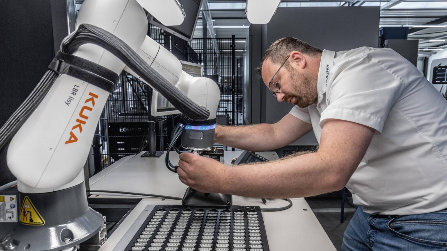 New Cobots from KUKA Cater to Wider Applications | AEI