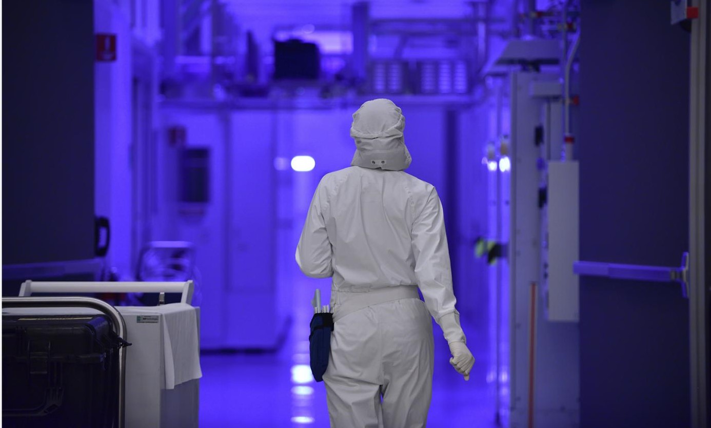 Intel Eyes New Strategy in Internal Foundry Model | AEI