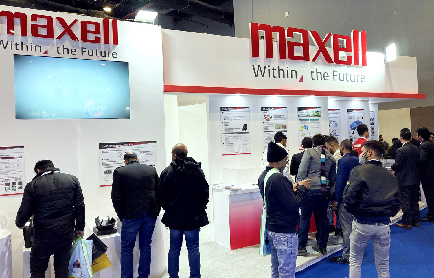 Maxell Pitches New Products for Automotive Market | AEI
