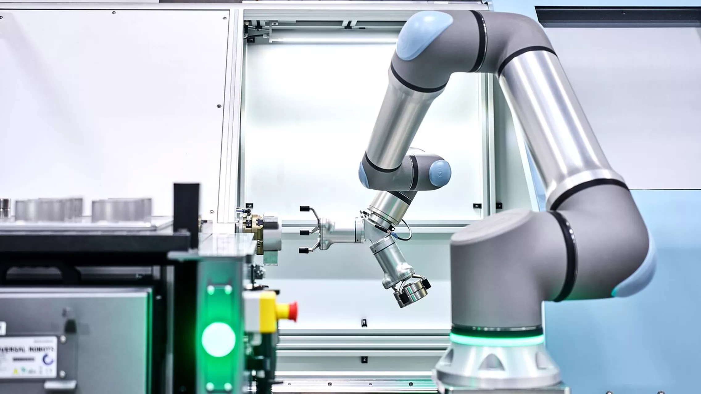 Universal Robots Advances Innovation in New Cobot | AEI