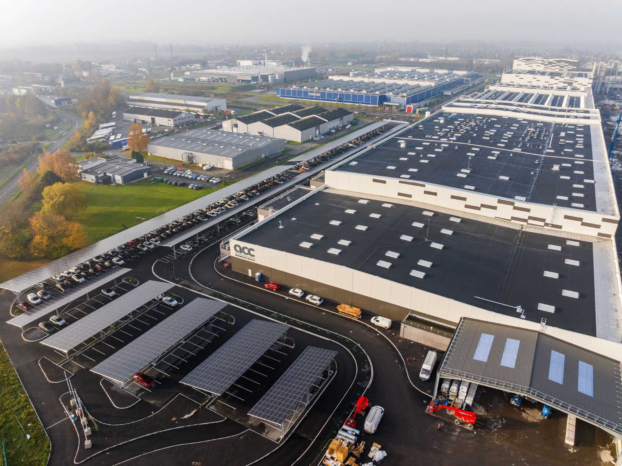 ACC’s New €4.4B Funding to Raise Battery Gigafactories | AEI