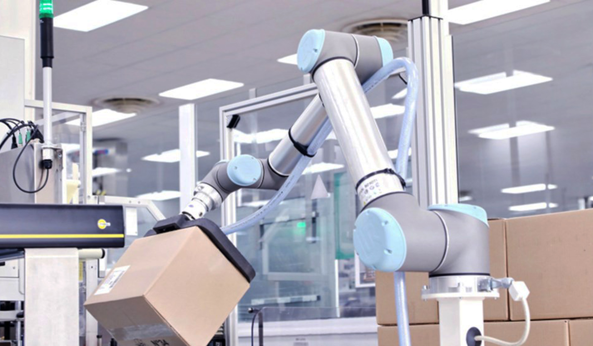 Universal Robots, Siemens Hook up for Seamless Factory Automation | AEI